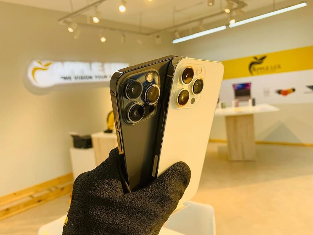 iPhone 13 Pro - Apple Lux